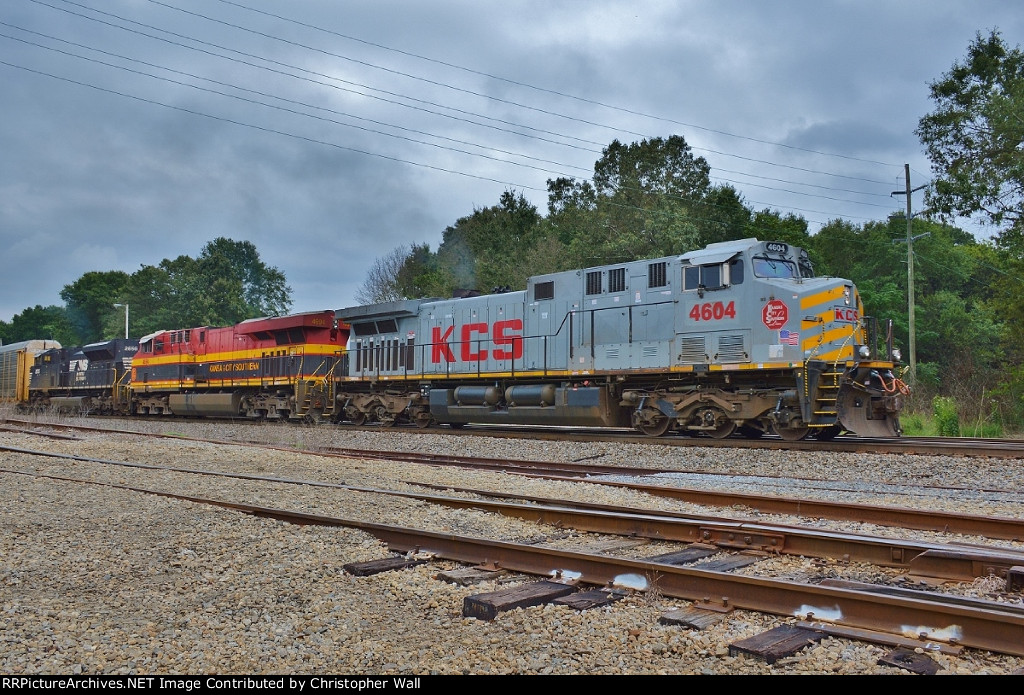 NS 119 with KCS visitors.